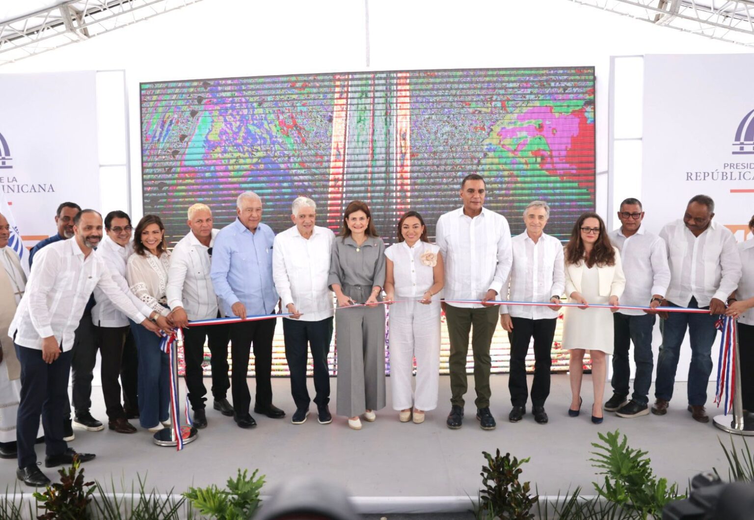 Gobierno entrega puente sobre el río Veragua en Gaspar Hernández, Espaillat